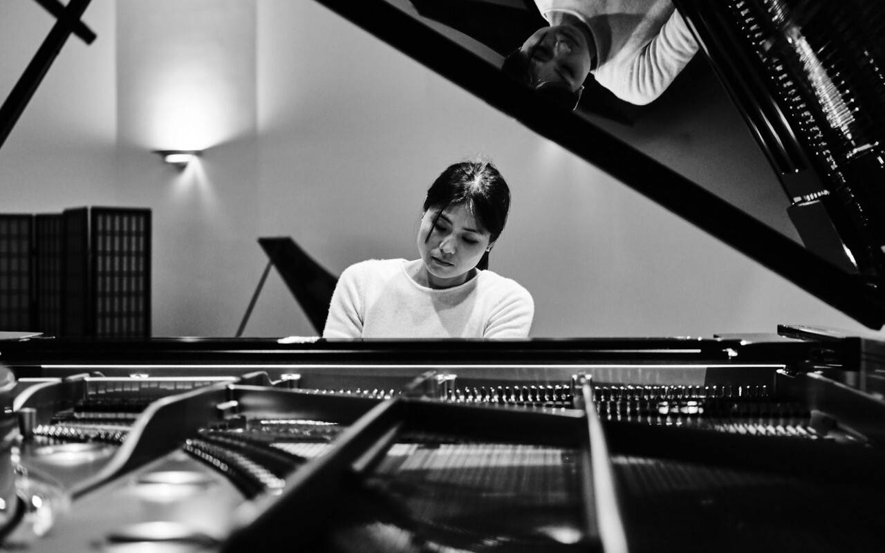 Willem Brons presenteert Yukiko Hasegawa | De Waalse Kerk